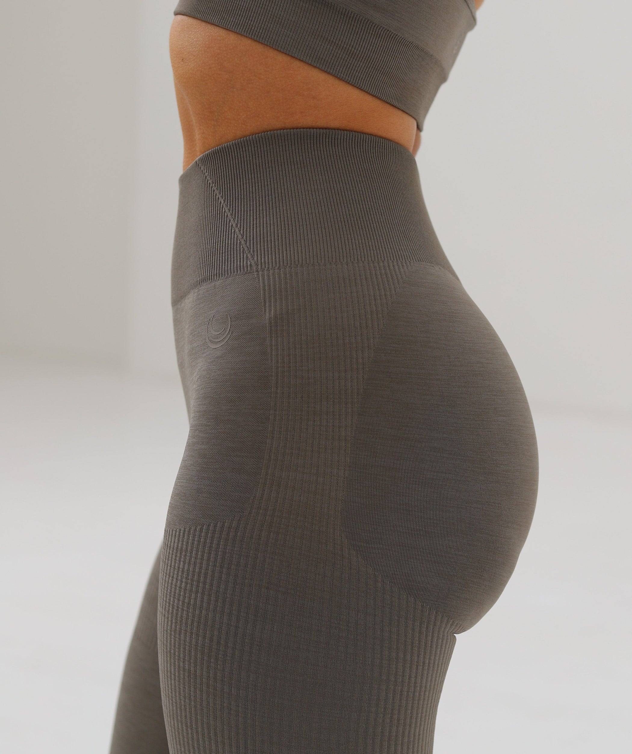 Scrunch Seamless Ribbed Contour Leggings – Lazuli Label
